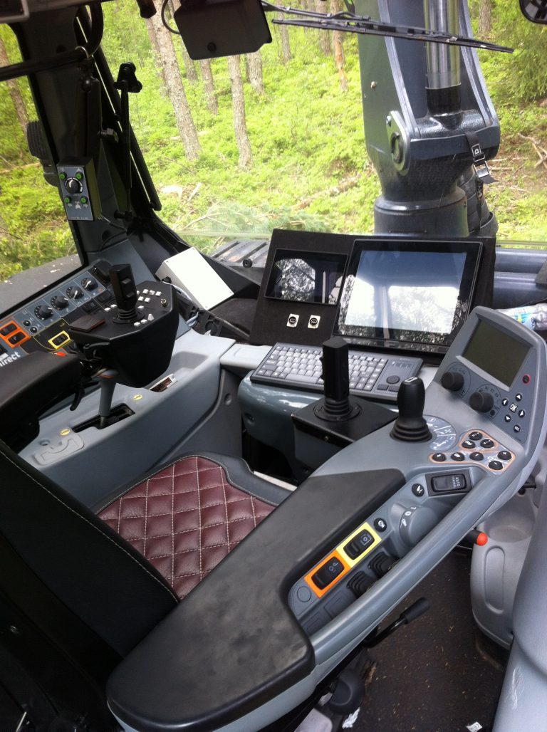 Der Traktor als Harvester – Forestbook